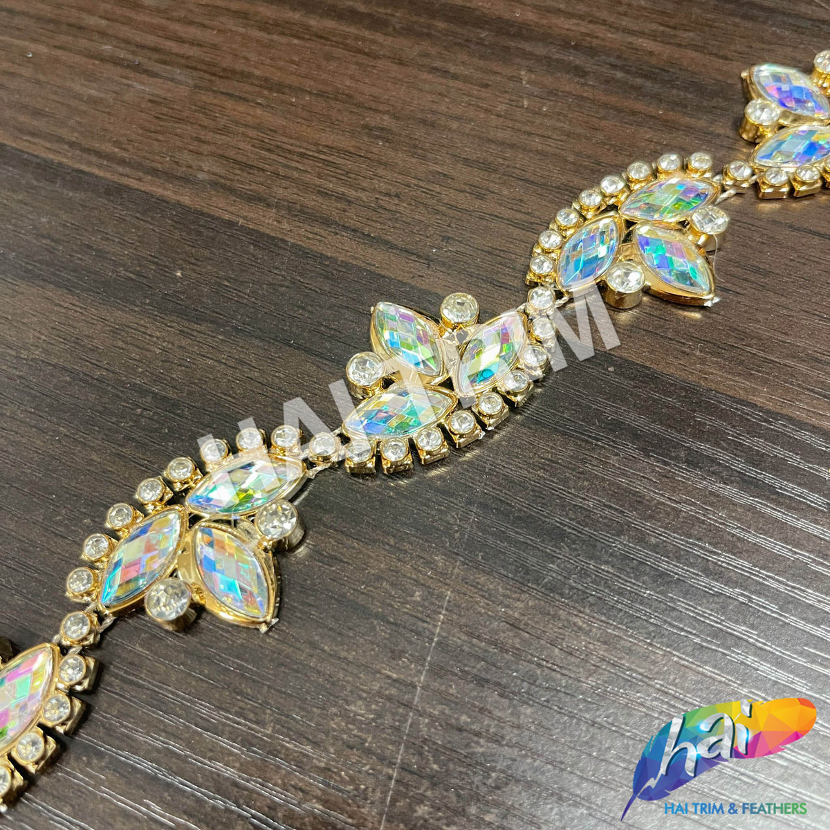 1" Gold AB Wavy Leaf Rhinestone Plastic Stud Trim, PST-211 – Hai Trim ...