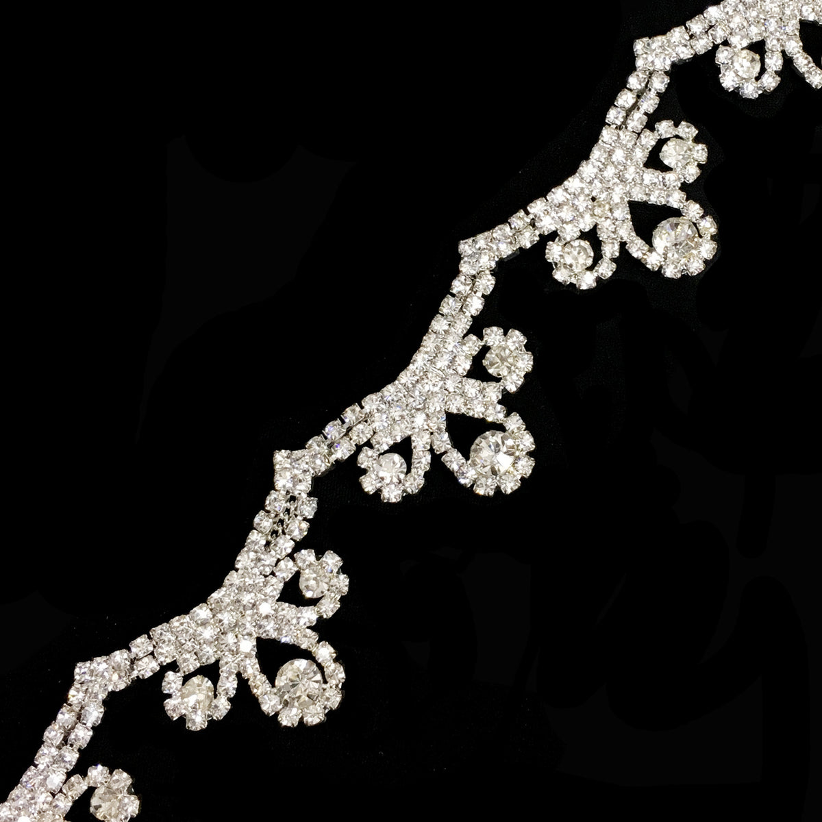 1" Crown Crystal Motif Rhinestone Trim, RT-048 – Hai Trim & Feathers